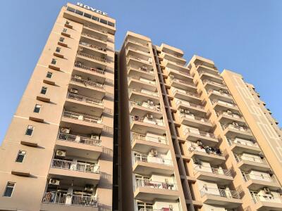 3 BHK Apartment / Flat for sale in Royce Sentosa Parc Raj Nagar ...