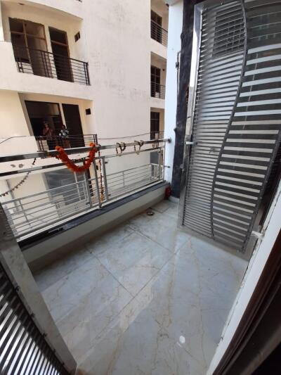 2 BHK Apartment / Flat for sale in ABCZ East Platinum Chhalera Noida ...
