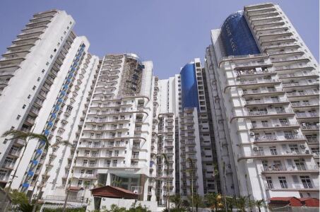 4 BHK Apartment / Flat for sale in Amrapali Eden Park Sector 50 Noida ...