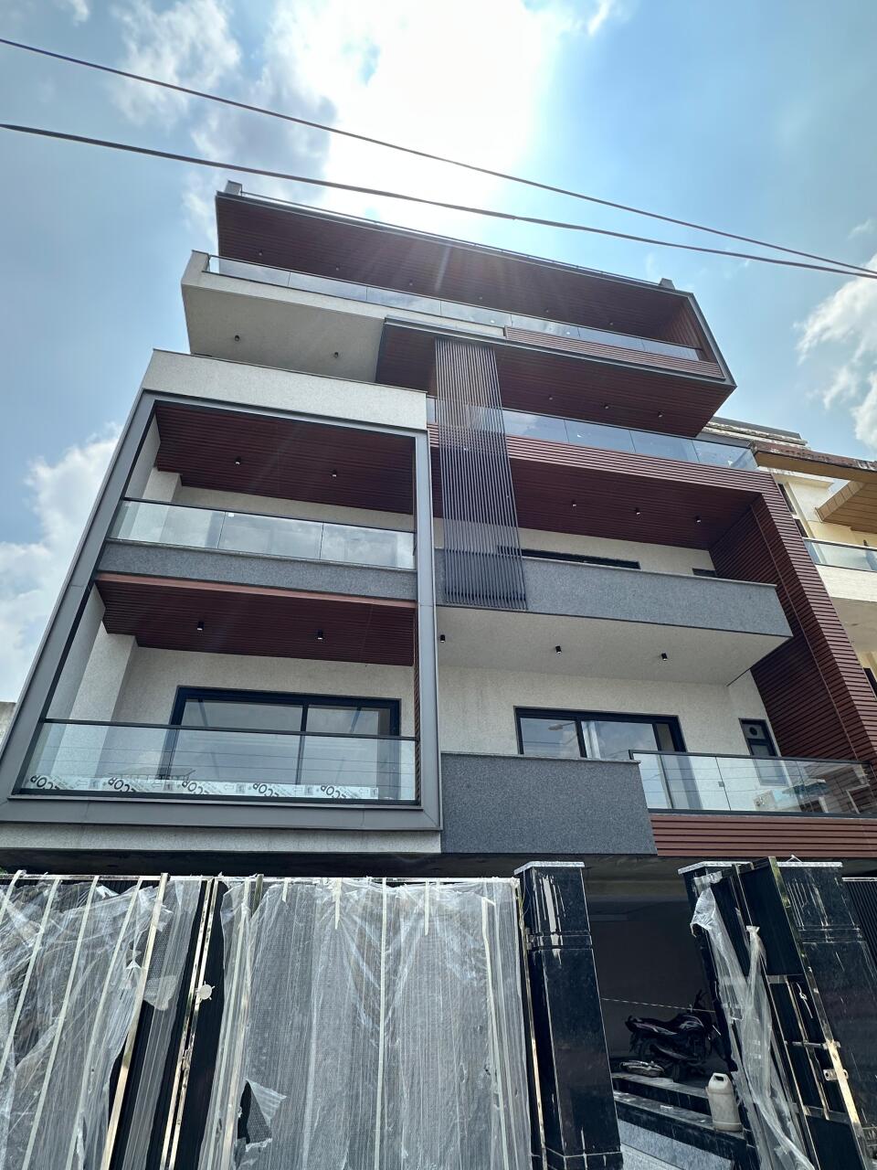 Royal Vistas by Apna Ghar Sector 85, Faridabad | Price List & Brochure ...