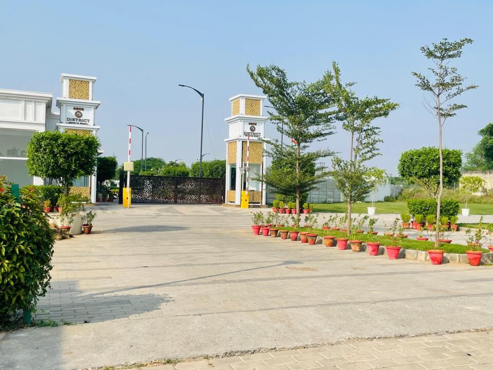 BPTP District 6 Sector 84, Faridabad | Price List & Brochure, Floor ...