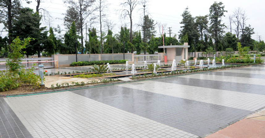 BPTP Crest Gurgaon, Udyog Vihar Phase 4 | Resale Price List & Brochure