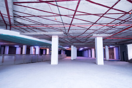 Ready to move Office Space in Cello Express Zone Mall Goregaon (East ...