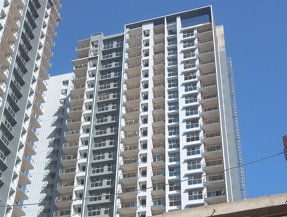 Amanora Ascent Towers Hadapsar, Pune Resale Price List, Brochure, Floor Plan, Location Map & Reviews