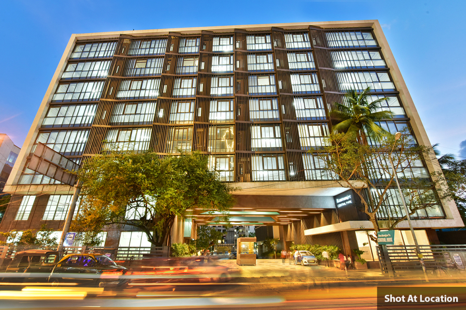 Rustomjee Builders Rustomjee Central Park Business Spaces Photos ...