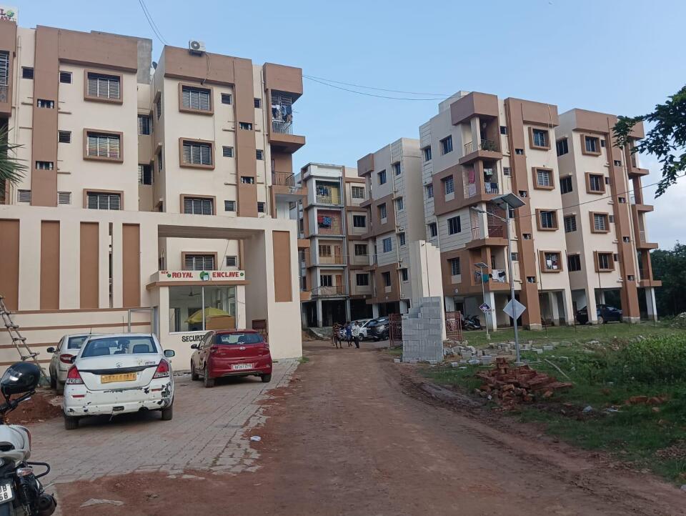 Dharitri New Royal Enclave New Town, Kolkata | Price List & Brochure ...