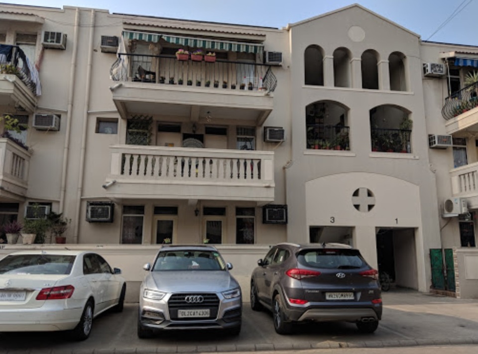 DLF Exclusive Floors DLF Phase 5, Gurgaon Resale Price List, Brochure, Floor Plan, Location Map ...