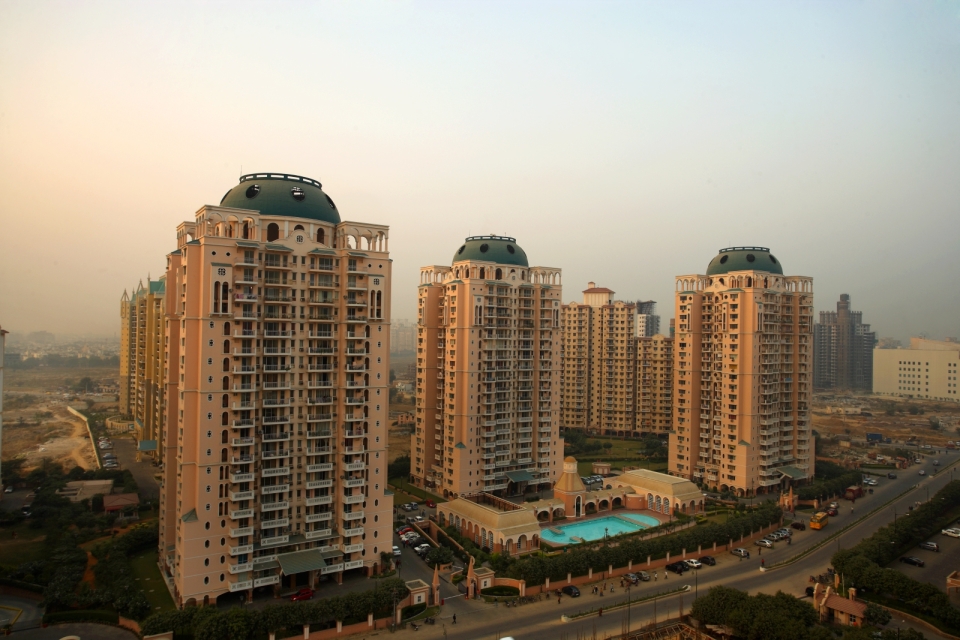 DLF Trinity Towers DLF Phase 5, Gurgaon Resale Price List, Brochure ...