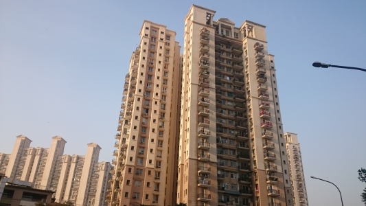 3 BHK Apartment / Flat for sale in DLF Regency Park 2 DLF CITY PHASE 4 ...