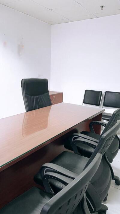 Ready to move Office Space in DLF Star Tower Sector-31 Gurgaon - 1676 ...