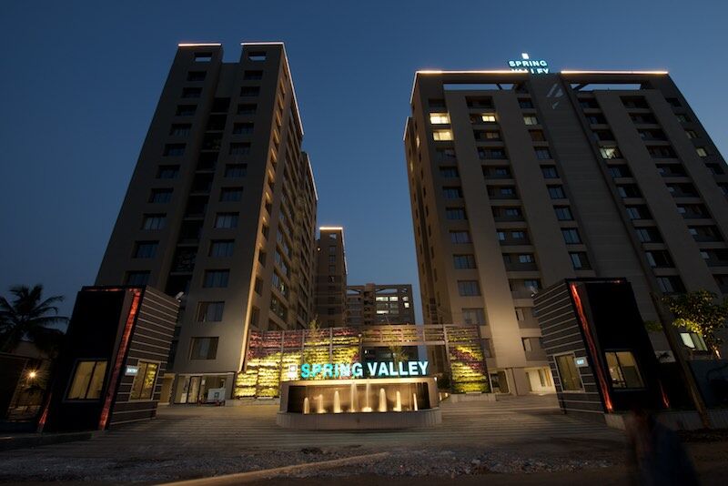 DMD Spring Valley New City Light, Surat Resale Price List, Brochure ...