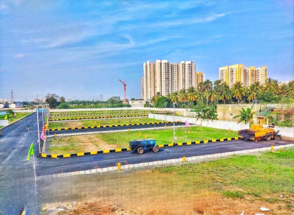 Empire Housing and Properties Empire Township Photos - Thalambur ...