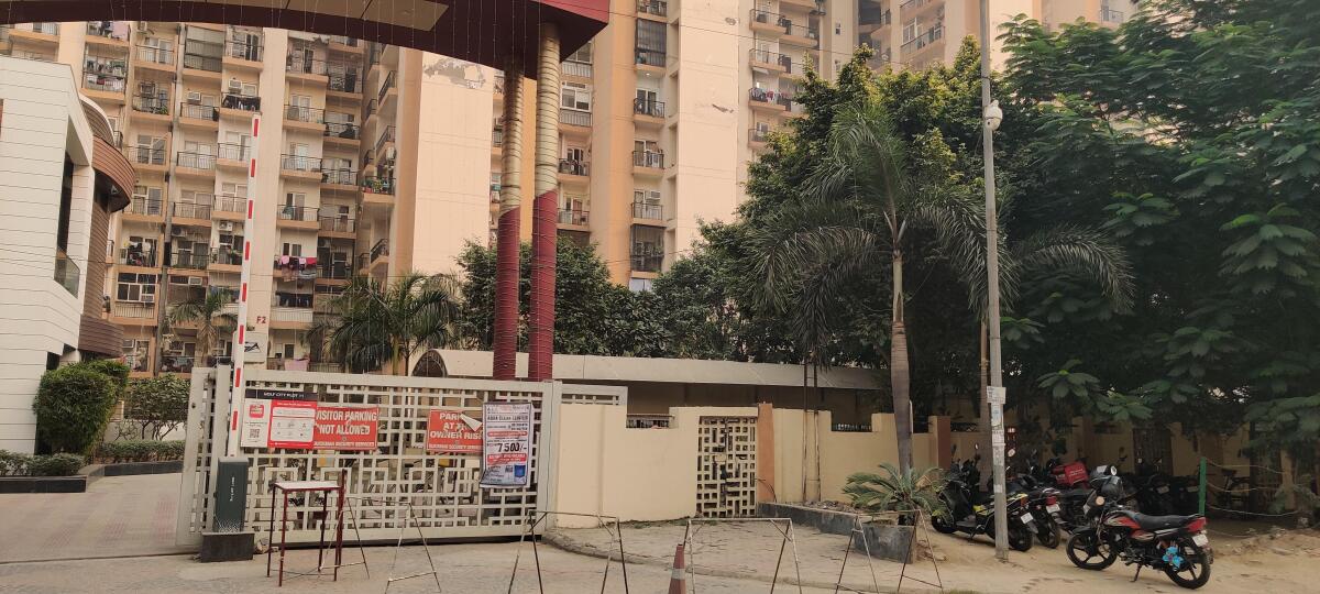 Golf City Sector 75, Noida Resale Price List, Brochure, Floor Plan ...