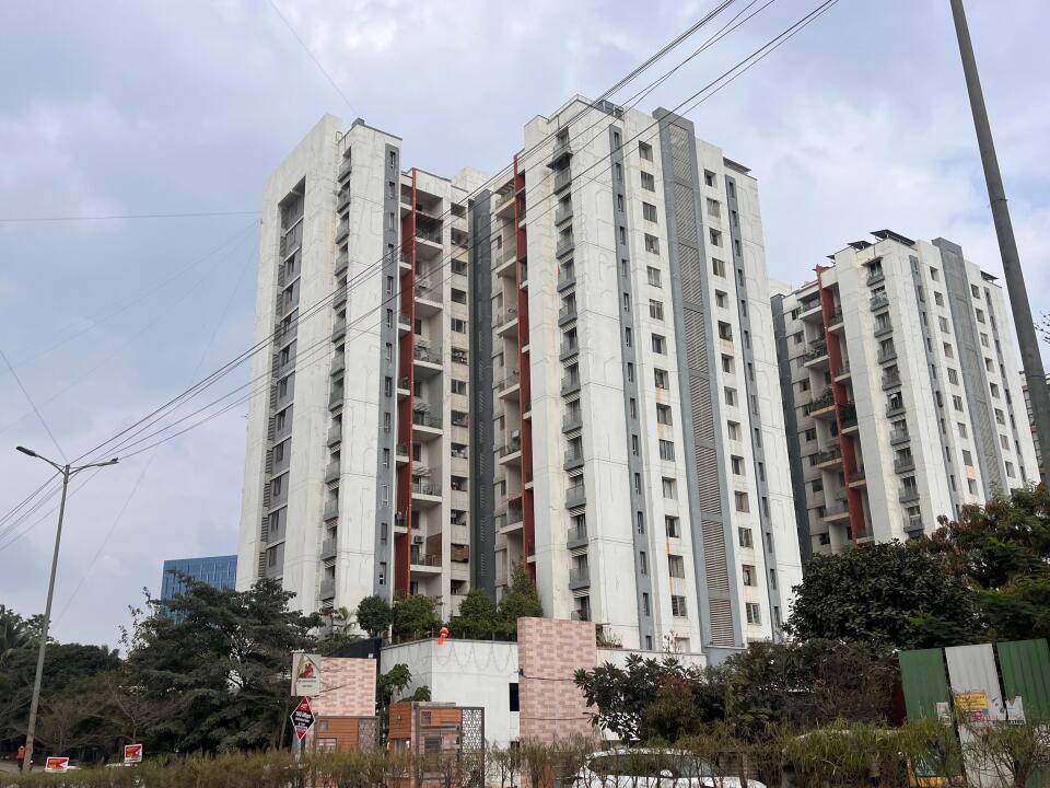 Gera Trinity Towers Kharadi, Pune Resale Price List, Brochure, Floor ...