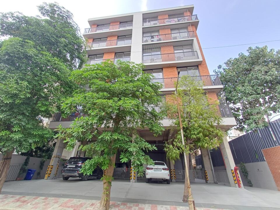 Hrishikesh Group Ahmedabad Hrishikesh H4 Photos And Videos - Ambawadi ...