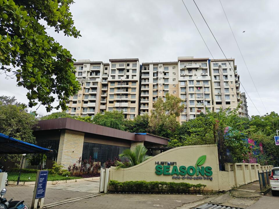 Hubtown Seasons Chembur, Mumbai | Price List & Brochure, Floor Plan ...