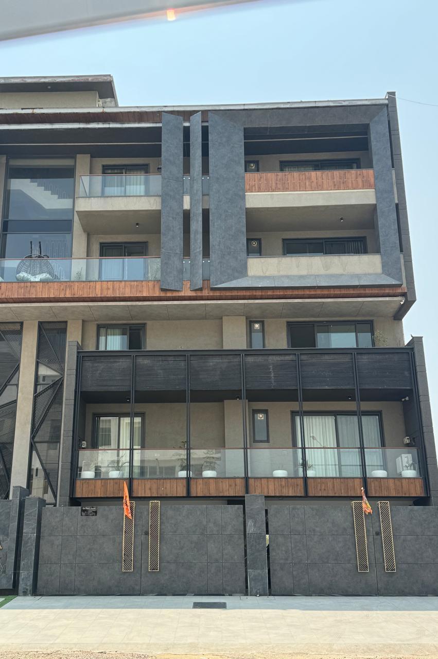 Jai Ambey Luxury Floors Greenfield Colony, Faridabad Resale Price List ...