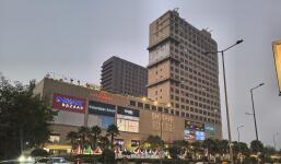 Showroom for sale in Bhutani City Center Sector 32 Noida - 200 Sq. Ft.