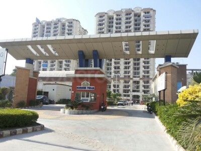 2 BHK Apartment / Flat for sale in Mahagun Puram NH 24 Highway ...