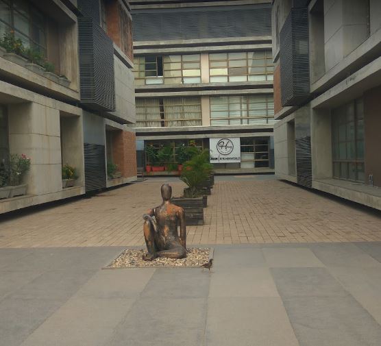 Maruti Elanza Crest Bodakdev, Ahmedabad West | Resale Price List & Brochure