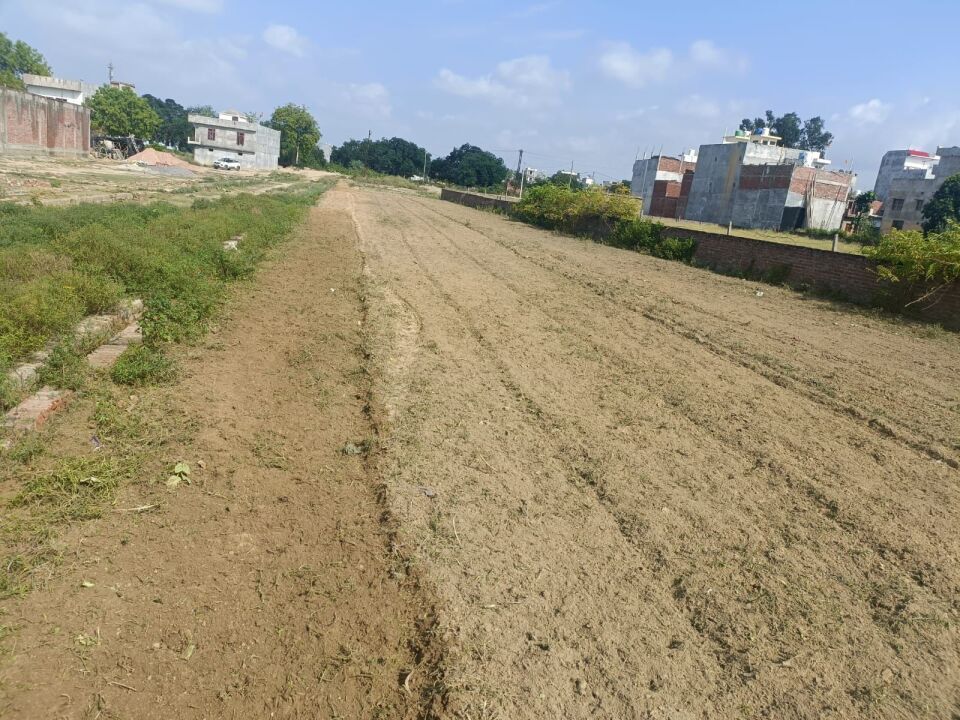 Neiv Infratech Neiv City Photos - Vrindavan Yojna, Lucknow Pictures