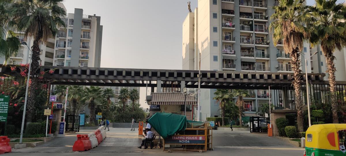 Grand Omaxe Sector 93 B, Noida Resale Price List, Brochure, Floor Plan ...