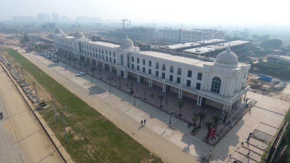 Omaxe World Street Sector 79, Faridabad - Invest in Office spaces & Shops