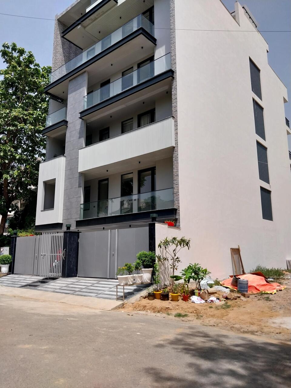 DLF Phase 4 Luxury Builder Floors DLF Phase 4, Gurgaon Resale Price ...