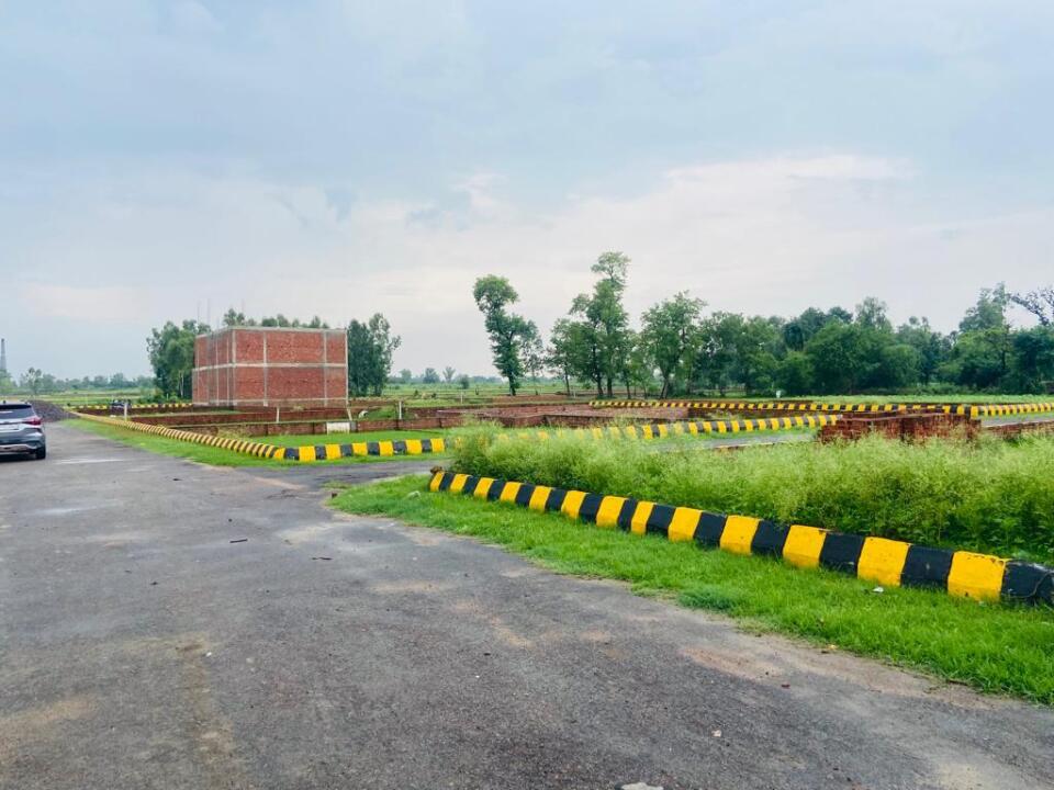 Paitrik Rama Green City Kisan Path, Lucknow Resale Price List, Brochure ...