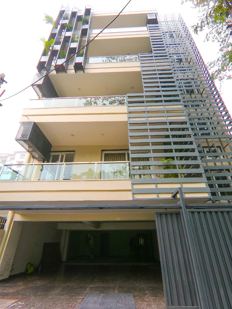 PNB Buildcon PNB Paramount Luxurious Floors Photos And Videos - Sushant Lok Phase 1, Gurgaon ...