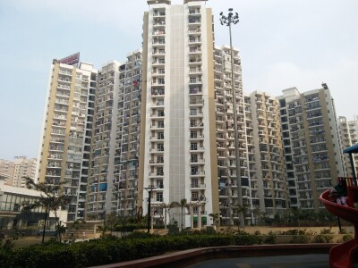 2 BHK Apartment / Flat for sale in Prateek Wisteria Sector 77 Noida ...