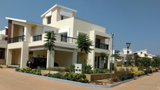 4 BHK / Bedroom House / Villa for rent in Prestige Mayberry Whitefield ...