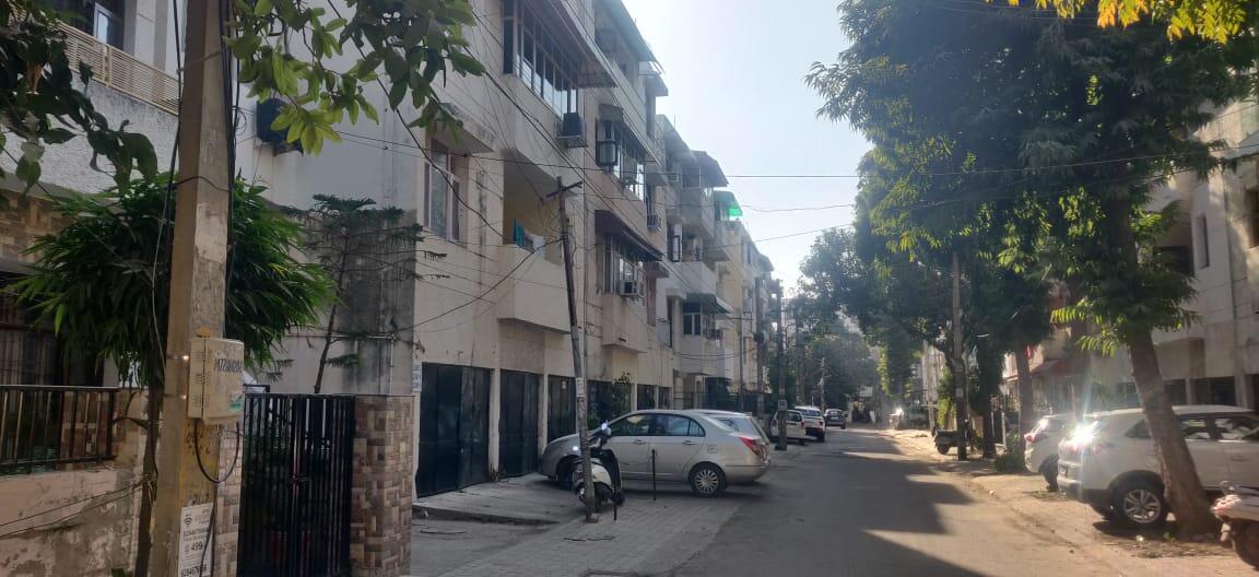 MIG Super Flats Sector 70 Mohali Resale Price List, Brochure, Floor ...