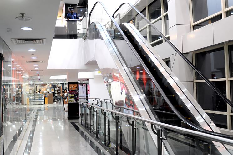 R Tech Cross Point Mall Alwar, Karamchari Colony Resale Price List ...