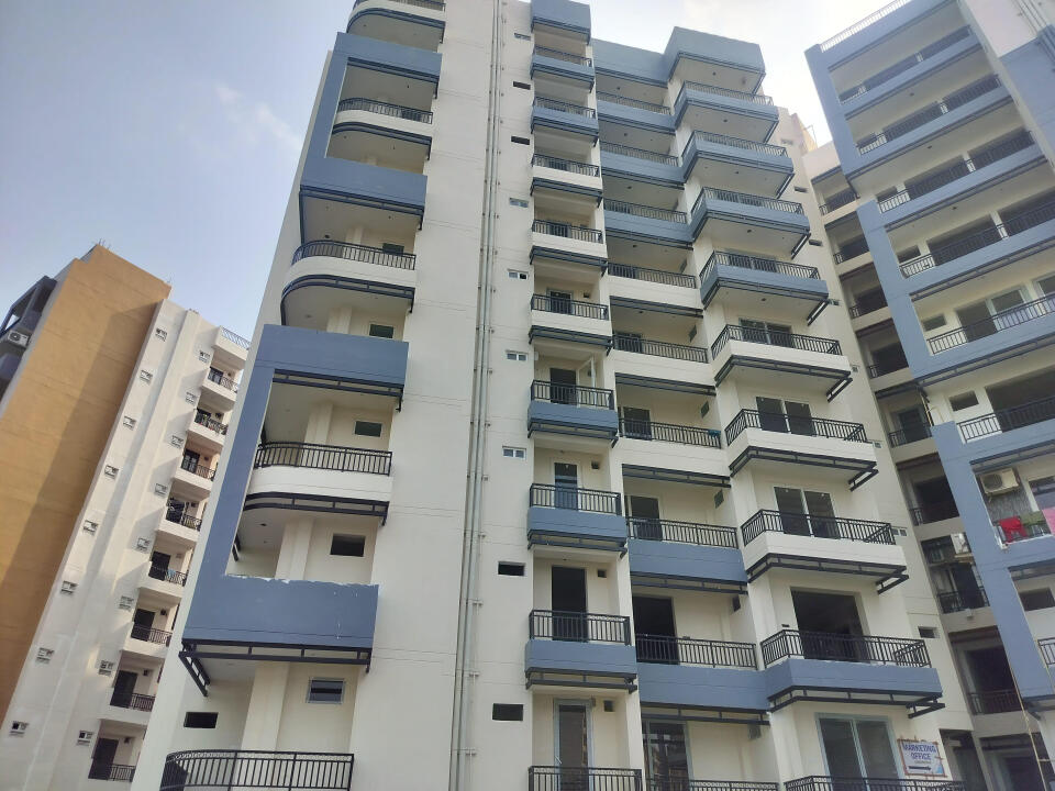 Ratan Galaxy Vrindavan Yojna, Lucknow | Price List & Brochure, Floor ...