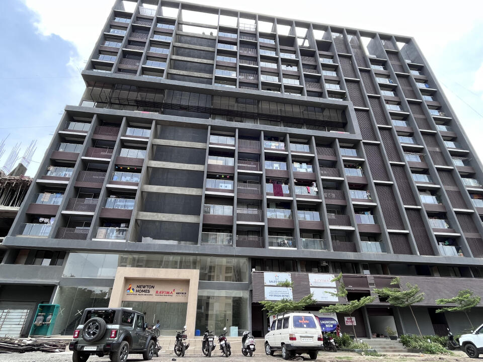 Newton Homes Hadapsar, Pune | Price List & Brochure, Floor Plan ...