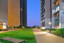 3 BHK / Bedroom Apartment / Flat for rent in Rustomjee Paramount Khar ...