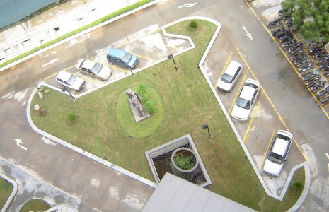 Ready to move Office Space in Savvy Shapath 4 Sindhu Bhavan Road ...