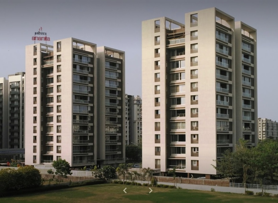 Shreepad Anantta PAL, Surat Resale Price List, Brochure, Floor Plan ...