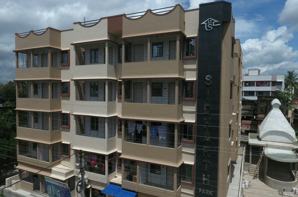 Sidharth Enterprise Sidharth Park Photos - HB Town, Kolkata North Pictures