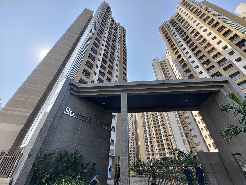 Sunteck West World Naigaon East, Mumbai | Price List & Brochure, Floor ...