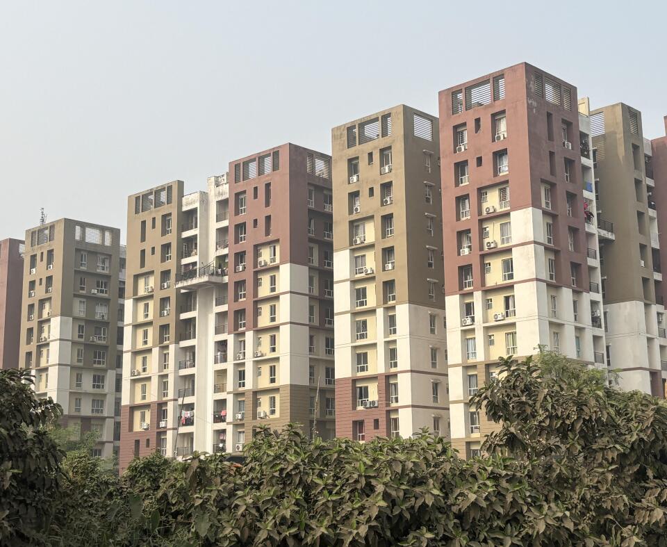 Unimark Springfield Rajarhat, Kolkata Resale Price List, Brochure ...