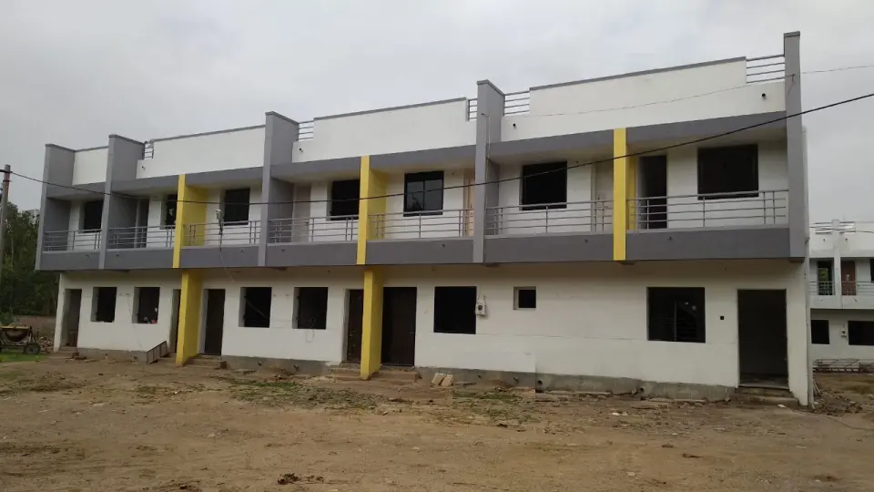 Krishna Park Photos - Bakrol, Anand Pictures