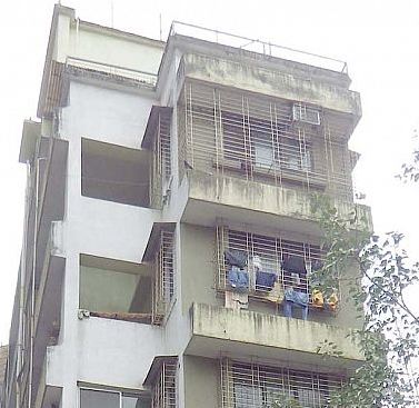 Manas Building Photos - Kharkar Alley, Thane Pictures