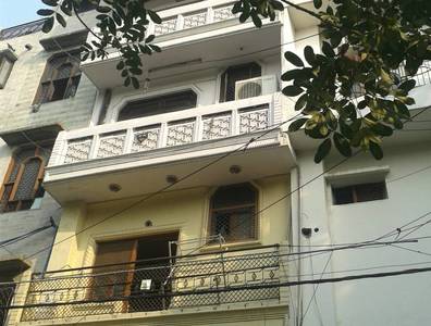 1 RK Flat Flats for rent in RWA A Block Malka Ganj Delhi - 100 Sqft ...