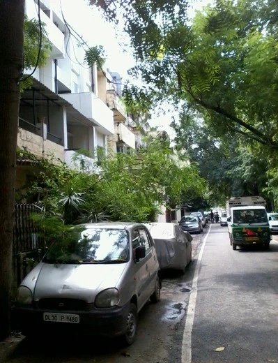 SFS Apartments Photos - Gautam Nagar, South Delhi Pictures