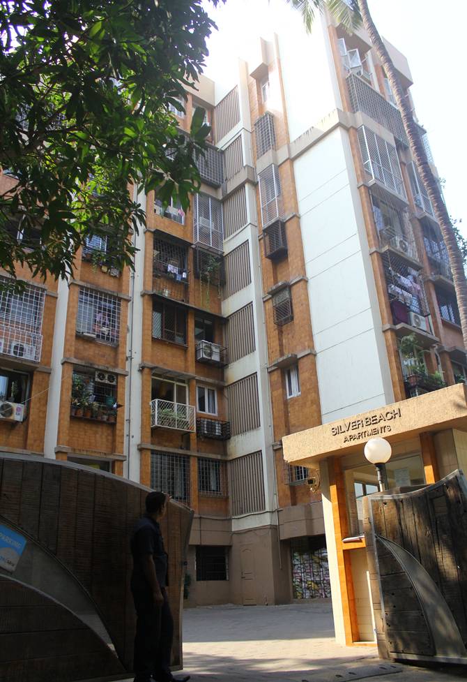 Silver Beach Apartments Juhu, Mumbai Resale Price List, Brochure, Floor ...