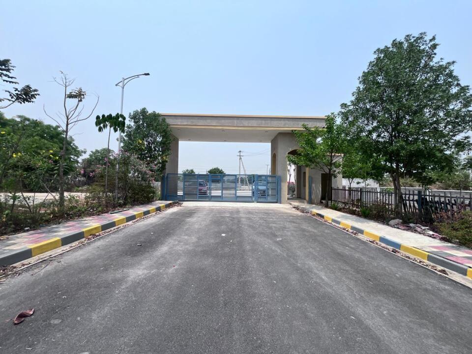 Bhashyam Oxygen County Kollur, Hyderabad | Price List & Brochure, Floor ...