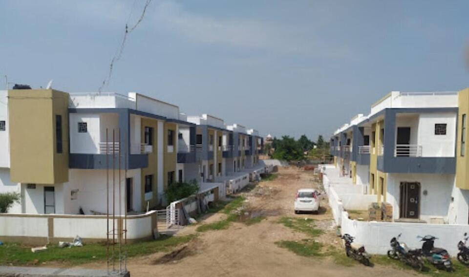 Vrajbhumi Developers Vrajbhumi Bunglows Photos And Videos - Koyali ...