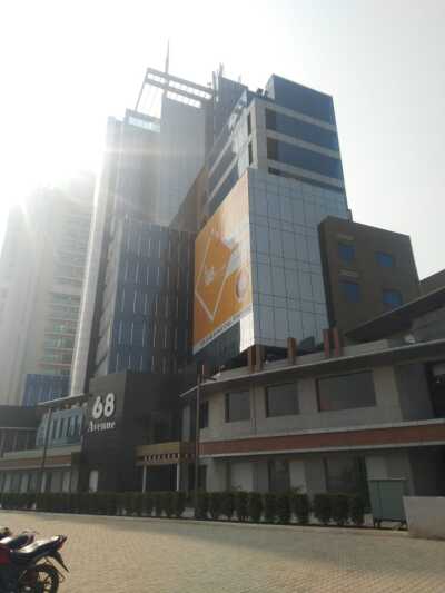 Shop for sale in VSR 68 Avenue Commercial Sector 68 Gurgaon - 423 Sq. Ft.